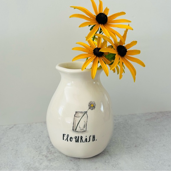 Rae Dunn | Accents | Rae Dunn Flourish Daisy Farmhouse Chic Bud Flower ...